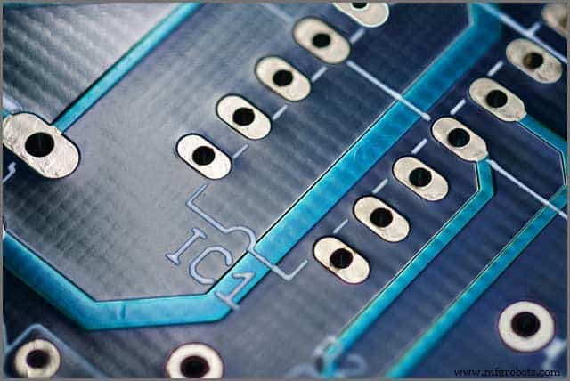Difference Between HDI and Through Hole PCB